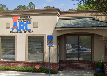 3 Best Rheumatologists in Jacksonville, FL - ThreeBestRated