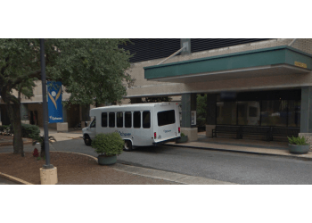 3 Best Neurosurgeons in New Orleans, LA - Expert Recommendations