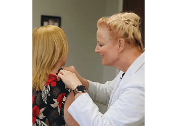 3 Best Dermatologists in Rockford, IL - Expert Recommendations