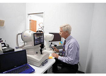3 Best Eye Doctors in Fargo, ND - Expert Recommendations
