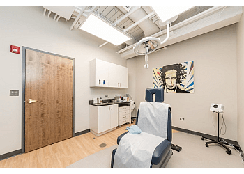 3 Best Dermatologists in Chicago, IL - Expert Recommendations