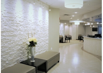 3 Best Dermatologists in Rockford, IL - Expert Recommendations