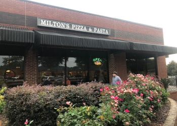 3 Best Pizza Places in Raleigh, NC - Expert Recommendations