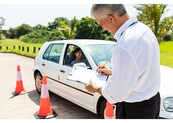 3 Best Driving Schools in Rochester, NY - Expert Recommendations