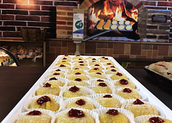 3 Best Cakes in Hialeah, FL - Expert Recommendations