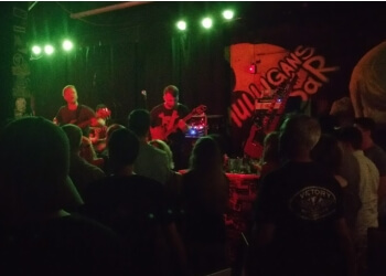 3 Best Night Clubs in Grand Rapids, MI - Expert Recommendations