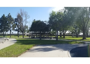 3 Best Public Parks in Huntington Beach, CA - ThreeBestRated