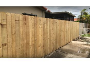 3 Best Fencing Contractors in Hialeah, FL - ThreeBestRated