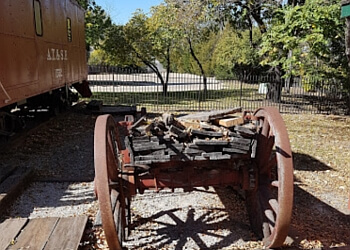 3 Best Landmarks in Topeka, KS - Expert Recommendations