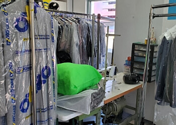 3 Best Dry Cleaners in Hollywood, FL - ThreeBestRated