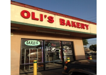 3 Best Cakes in Santa Ana, CA - ThreeBestRated Review