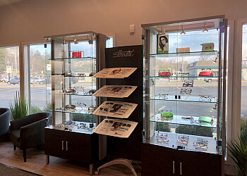 3 Best Eye Doctors in Akron, OH - Expert Recommendations