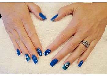 3 Best Nail Salons in Phoenix, AZ - Expert Recommendations