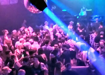 3 Best Night Clubs in Des Moines, IA - Expert Recommendations