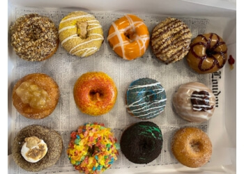 3 Best Donut Shops in Honolulu, HI - Expert Recommendations