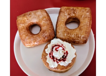 3 Best Donut Shops in Chandler, AZ - ThreeBestRated