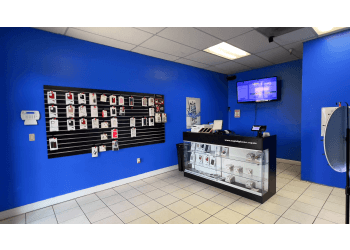 3 Best Cell Phone Repair in Gilbert, AZ - ThreeBestRated