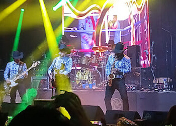 3 Best Night Clubs in Oxnard, CA - Expert Recommendations