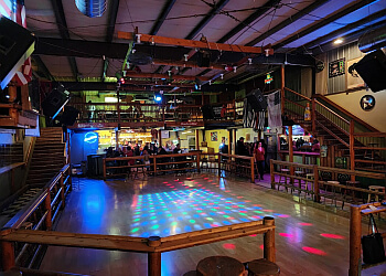 3 Best Night Clubs in Salem, OR - Expert Recommendations