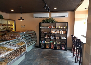 3 Best Cakes in Providence, RI - Expert Recommendations
