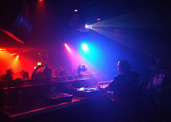 3 Best Night Clubs in Chicago, IL - Expert Recommendations