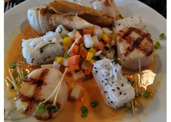 3 Best Seafood Restaurants in Des Moines, IA - ThreeBestRated