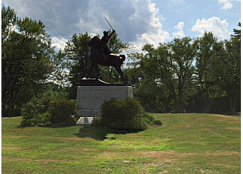 3 Best Public Parks in Manchester, NH - Expert Recommendations