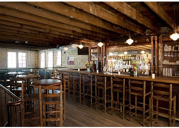 3 Best Barbecue Restaurants in Austin, TX - Expert Recommendations