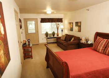 3 Best Assisted Living Facilities in Springfield, MO - Expert ...