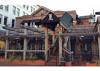 3 Best Night Clubs in Santa Rosa, CA - Expert Recommendations