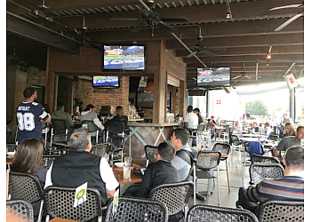 3 Best Sports Bars in Austin, TX - Expert Recommendations