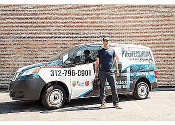 3 Best Locksmiths in Chicago, IL - ThreeBestRated