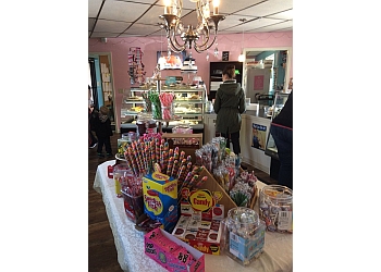 3 Best Cakes in Springfield, MA - Expert Recommendations