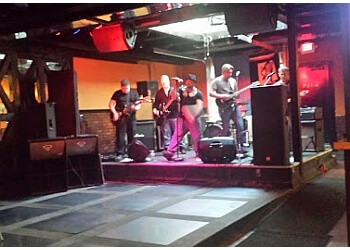 3 Best Night Clubs in Akron, OH - Expert Recommendations