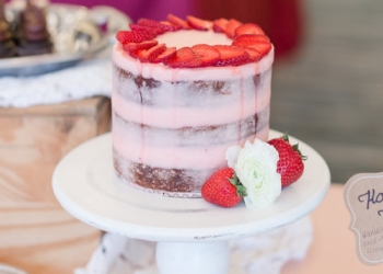 3 Best Cakes in Madison, WI - Expert Recommendations