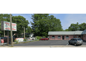 3 Best Pizza Places in Springfield, MA - Expert Recommendations