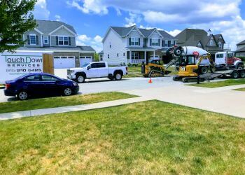 3 Best Lawn Care Services in Joliet, IL - ThreeBestRated