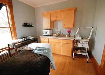 3 Best Spas in Green Bay, WI - Expert Recommendations