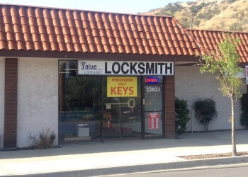 3 Best Locksmiths in Santa Clarita, CA - Expert Recommendations