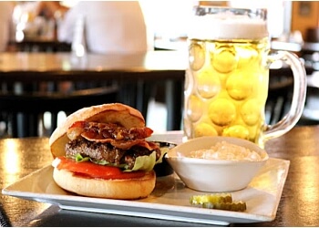 3 Best Sports Bars in Rochester, MN - Expert Recommendations