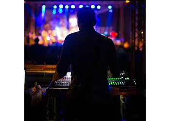 3 Best DJs in Baton Rouge, LA - Expert Recommendations