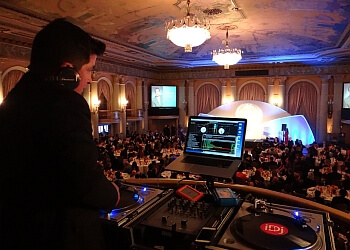 3 Best DJs in Los Angeles, CA - Expert Recommendations